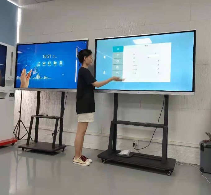 Digital Touch Screen Whiteboard All In One Smart Interactive TV